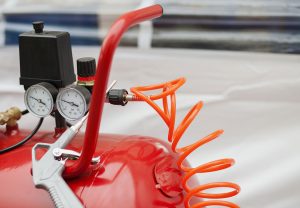 How to Use an Air Compressor - Workshopedia